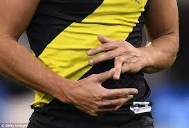 Fingers versus Footballs | Glenferrie Sports and Spinal Clinic